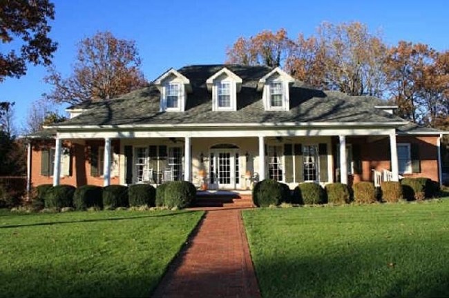 William E Poole Designs - Bayou Cottage